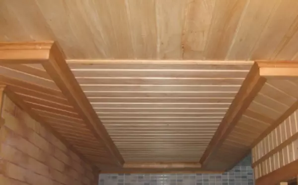 石膏板和木材的單個天花板用自己的手 7360_13