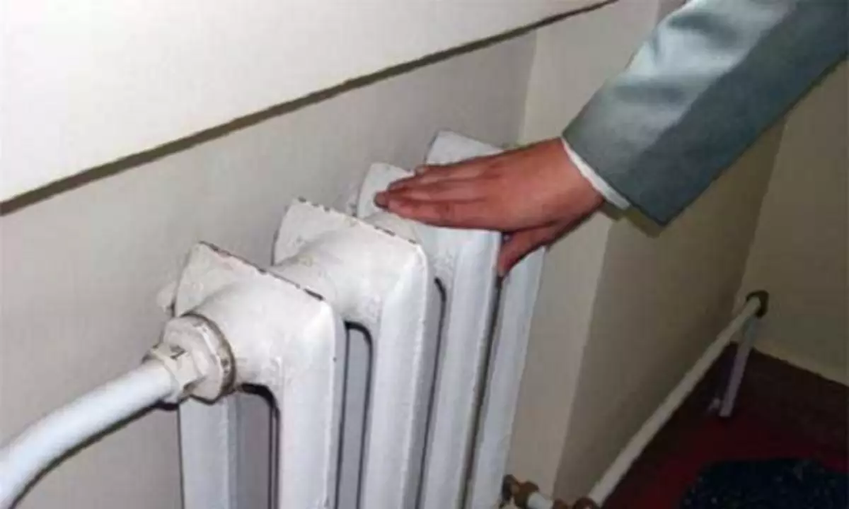 Heatingyladyş radiatorlarynyň bölümleriniň baglanyşyklary