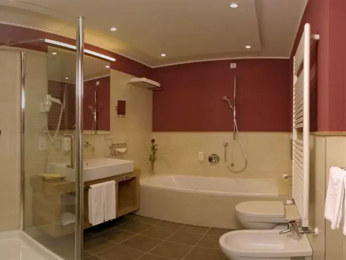 स्नानगृह डिझाइन 9 चौरस मीटर + फोटो 970_12